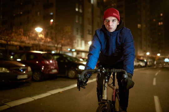 「循環」の画像 - 1,311,428 件の Stock 写真、ベクターおよびビデオ | Adobe Stock