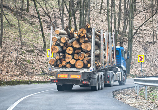 Forklift Loading Trailer Images – Browse 295 Stock Photos, Vectors, and ...