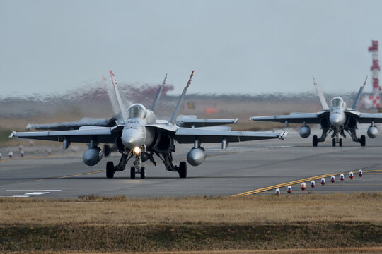 F18 画像 - 参照 535 Stock 写真、ベクターおよびビデオ | Adobe Stock