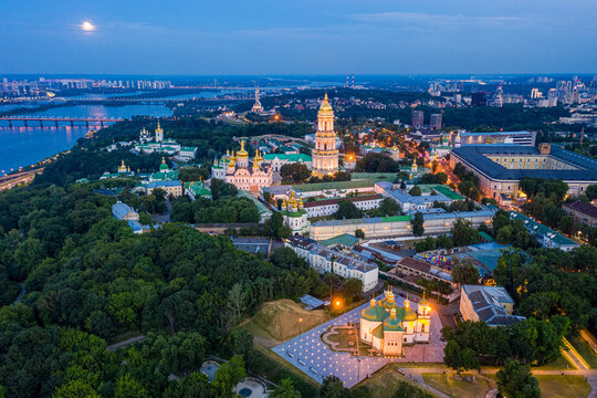 Kiev-Pechersk Bilder – Durchsuchen 1,904 Archivfotos, Vektorgrafiken ...