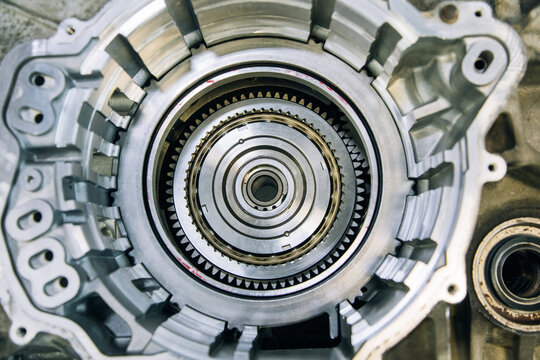 Afbeeldingen over "Planetary Gearbox" – Blader in stockfoto's, vectoren ...