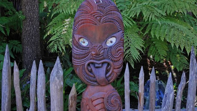 Whakairo Bilder – Durchsuchen 385 Archivfotos, Vektorgrafiken und ...