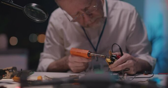 Microship Images – Browse 1,550 Stock Photos, Vectors, and Video ...