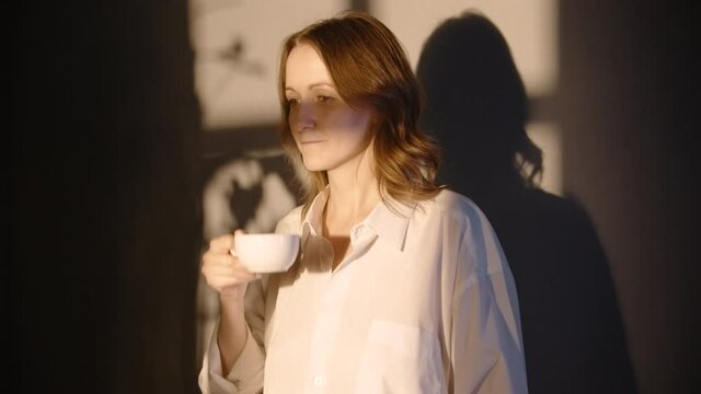 Outgoing Images – Parcourir 21,717 le catalogue de photos, vecteurs et ...