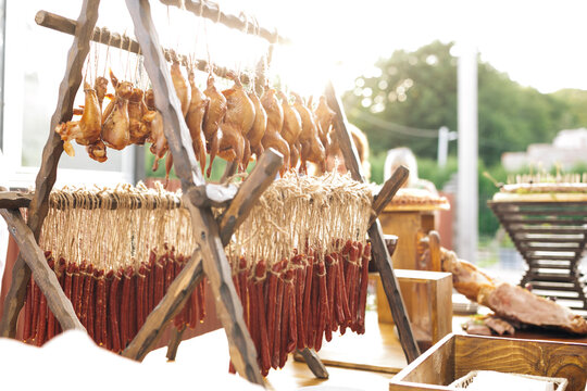 Selche Bilder – Durchsuchen 8,024 Archivfotos, Vektorgrafiken und ...