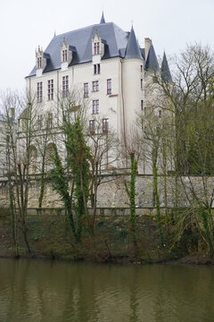 「Chateauroux」の画像 - 195 件の Stock 写真、ベクターおよびビデオ | Adobe Stock