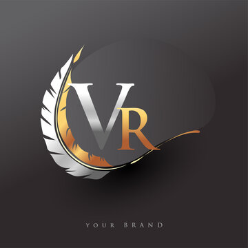 Vr Love Logo