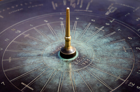 "Sun Clock" Images – Browse 706 Stock Photos, Vectors, and Video ...