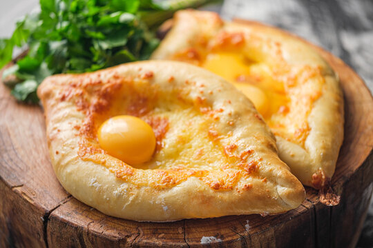 รูปภาพHachapuri – เลือกดูภาพถ่ายสต็อก เวกเตอร์ และวิดีโอ5,236 | Adobe Stock