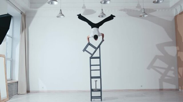 Acrobates Images – Parcourir 141,581 le catalogue de photos, vecteurs ...