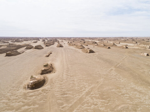 รูปภาพYardang – เลือกดูภาพถ่ายสต็อก เวกเตอร์ และวิดีโอ1,238 | Adobe Stock