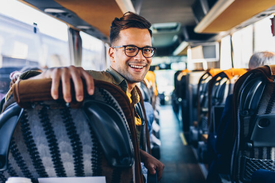 Busfahrer Bilder – Durchsuchen 22,977 Archivfotos, Vektorgrafiken und ...