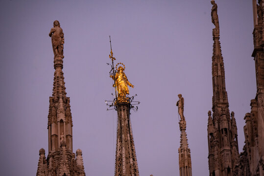 Madunina Images – Browse 27 Stock Photos, Vectors, and Video | Adobe Stock