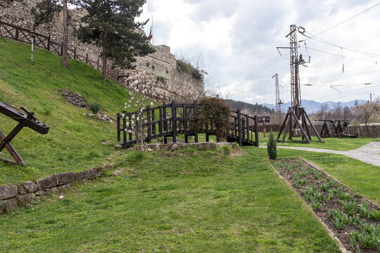 Mezdra Billeder – Gennemse 167 stockfotos, vektorer og videoer | Adobe ...