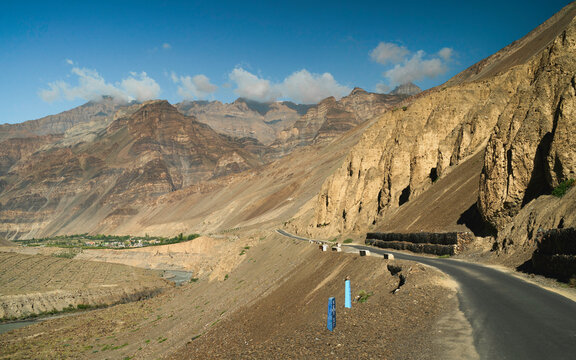 "National Highway" Images – Browse 965 Stock Photos, Vectors, and Video ...