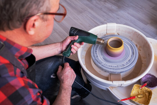 「Craftworker」の写真素材 | 440件の無料イラスト画像 | Adobe Stock