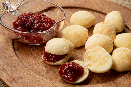 Guayabate bilder – Bläddra bland 1,601 stockfoton, vektorer och videor ...