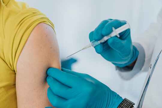 Safety Medicine Bilder – Durchsuchen 581,948 Archivfotos ...