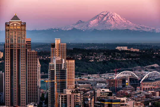 "Mount Images – Browse 18,486,592 Stock Photos, Vectors, and Video ...