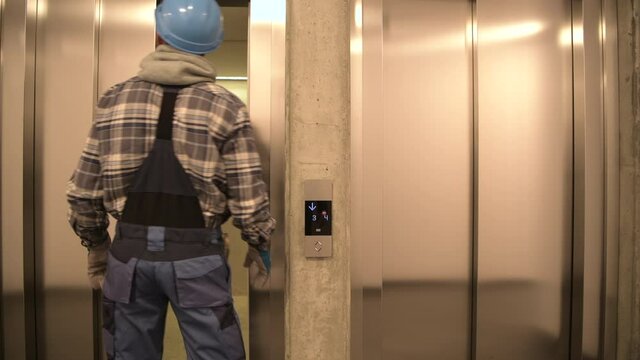 Elevator Technician Images – Browse 2,995 Stock Photos, Vectors, and ...
