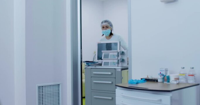 "Syringe Driver" Images – Browse 278 Stock Photos, Vectors, and Video ...