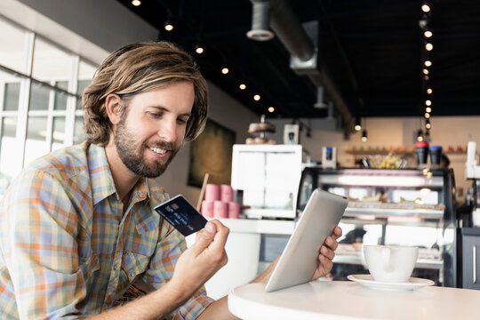 "Portable Information Device" Images – Browse 130,991 Stock Photos ...