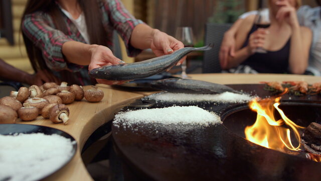 "Grill Fish"-Bilder: Stock-Fotos & -Videos. | Adobe Stock