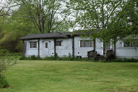 "Trailer Trash" Images – Browse 99 Stock Photos, Vectors, and Video ...