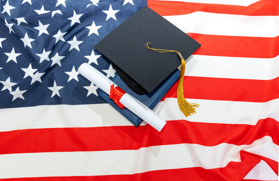 Red Graduation Background Images – Browse 38,965 Stock Photos, Vectors ...