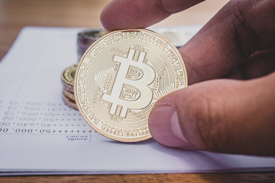 "Bit Coins" Bilder – Durchsuchen 2,169 Archivfotos, Vektorgrafiken und ...