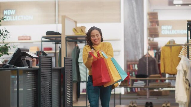 Happy Retail Images – Browse 798,464 Stock Photos, Vectors, and Video ...