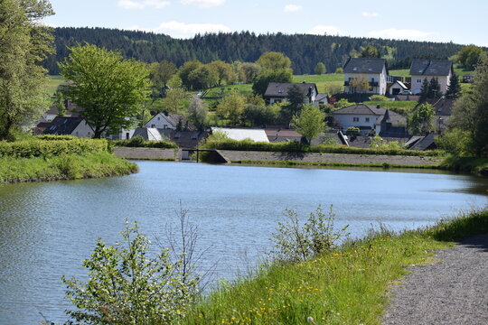 Stausse Bilder – Durchsuchen 40 Archivfotos, Vektorgrafiken und Videos ...