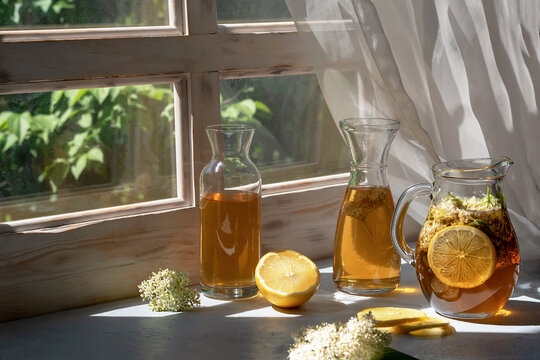 Elderflower Cordial Images – Browse 1,357 Stock Photos, Vectors, and ...