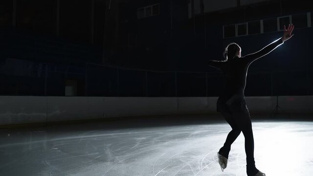 "Figure Skater" Images – Browse 21,440 Stock Photos, Vectors, and Video ...