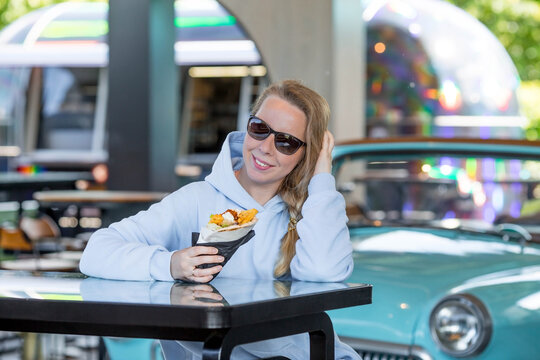 Imagens de Wooman – Explore Fotografias do Stock, Vetores e Vídeos de ...