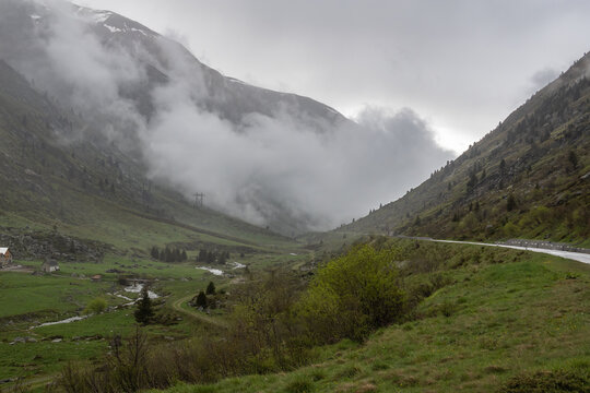 รูปภาพLukmanierpass – เลือกดูภาพถ่ายสต็อก เวกเตอร์ และวิดีโอ313 | Adobe ...