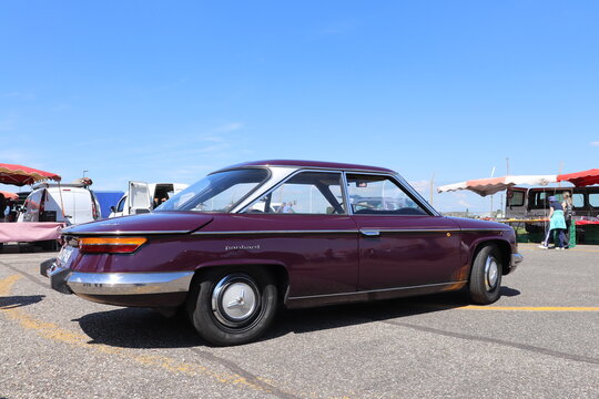 Panhard Bilder – Durchsuchen 99 Archivfotos, Vektorgrafiken und Videos ...