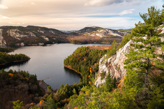 รูปภาพOntario – เลือกดูภาพถ่ายสต็อก เวกเตอร์ และวิดีโอ153,010 | Adobe Stock