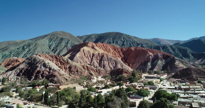 Purmamarca Bilder – Durchsuchen 4,170 Archivfotos, Vektorgrafiken und ...