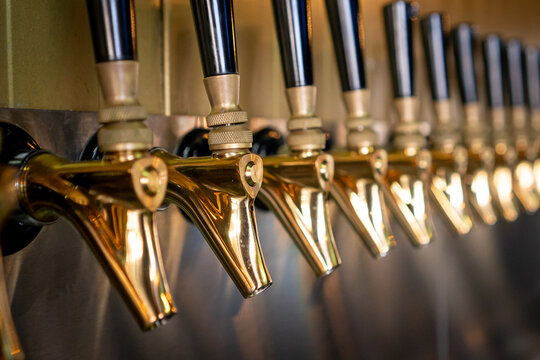 "Beer Tap" Images – Browse 7,243 Stock Photos, Vectors, and Video ...