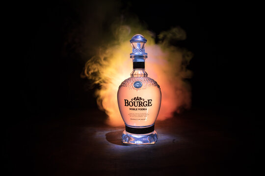 「Bourge」の写真素材 | 52件の無料イラスト画像 | Adobe Stock