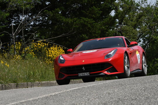 F12 Bilder – Durchsuchen 699 Archivfotos, Vektorgrafiken und Videos | Adobe Stock