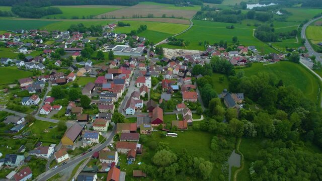 Schnabelwaid Bilder – Durchsuchen 23 Archivfotos, Vektorgrafiken und ...