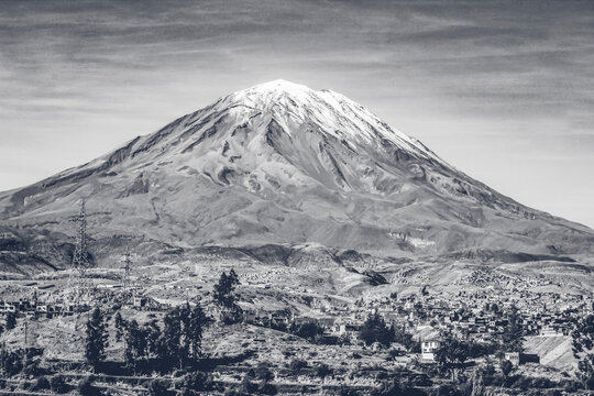 Misti Bilder – Durchsuchen 4,182 Archivfotos, Vektorgrafiken und Videos ...