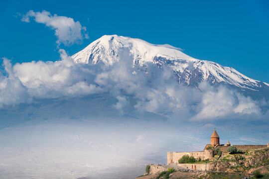 Khor Bilder – Durchsuchen 4,005 Archivfotos, Vektorgrafiken und Videos ...