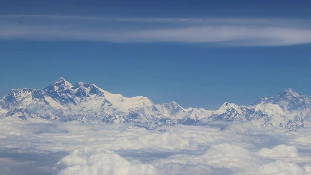 "Mount Everest" Images – Browse 2,935 Stock Photos, Vectors, and Video ...