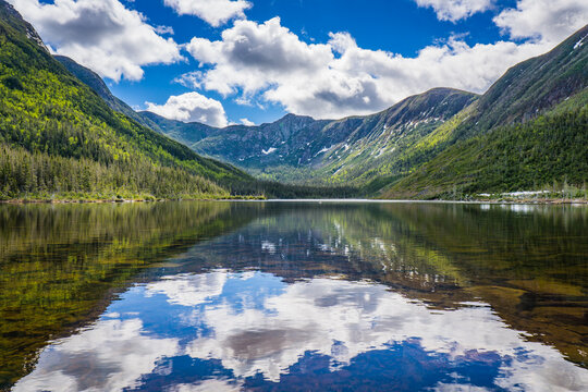 Trogtal Bilder – Durchsuchen 2,729 Archivfotos, Vektorgrafiken und ...