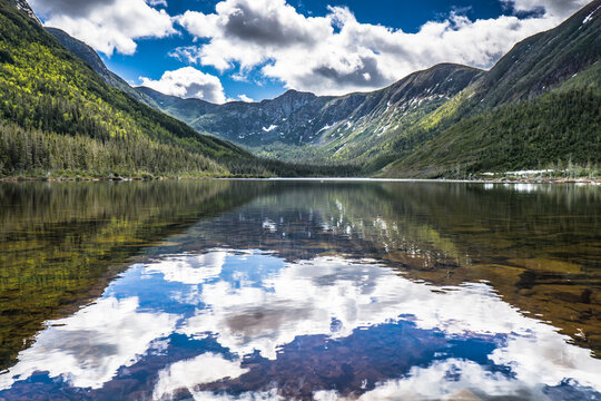 Trogtal Bilder – Durchsuchen 1,725 Archivfotos, Vektorgrafiken und ...