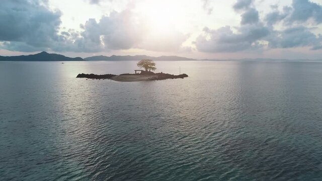 Sandbank Images – Browse 30,191 Stock Photos, Vectors, and Video ...