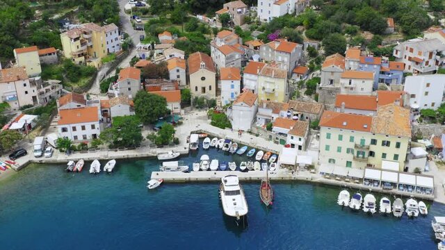 Valun Bilder – Durchsuchen 173 Archivfotos, Vektorgrafiken und Videos ...